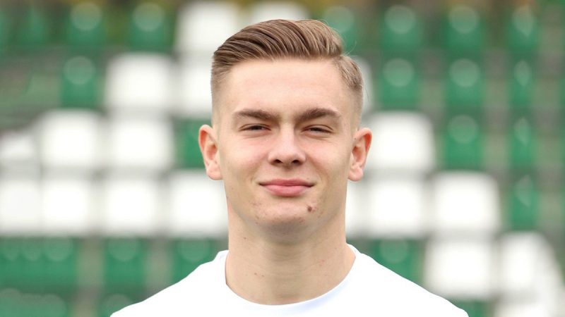 Kamil Pluta wzmacnia Akademię Warty Sieradz! - KS Warta Sieradz